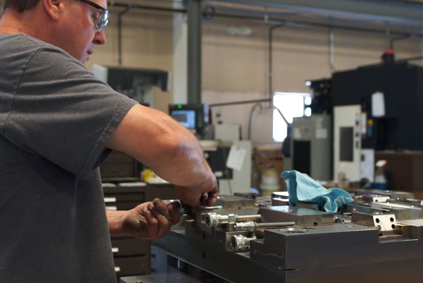 Mold Design, Build, Prototyping and Production Done in One Place